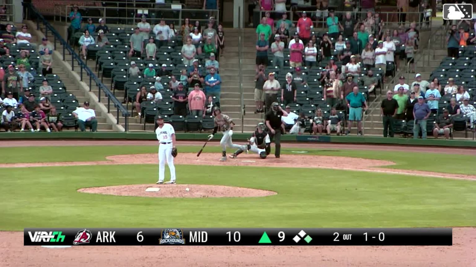 Jared Oliva's solo homer | 09/22/2024 | Seattle Mariners