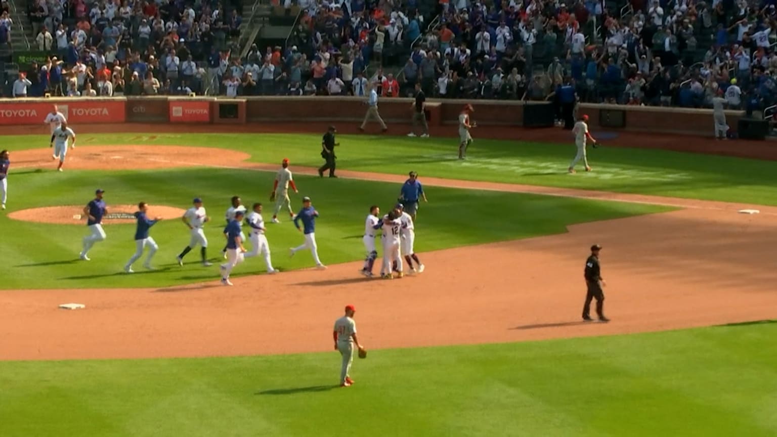 Ballpark Cam captures the Mets' walk-off win | 04/23/2025 | New York Mets