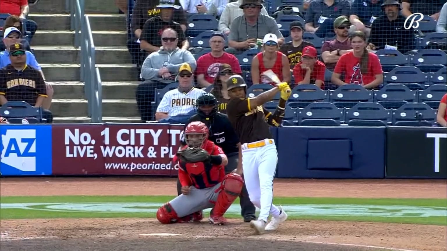 José Azocar knocks an RBI single into left field | 03/07/2023 | San ...