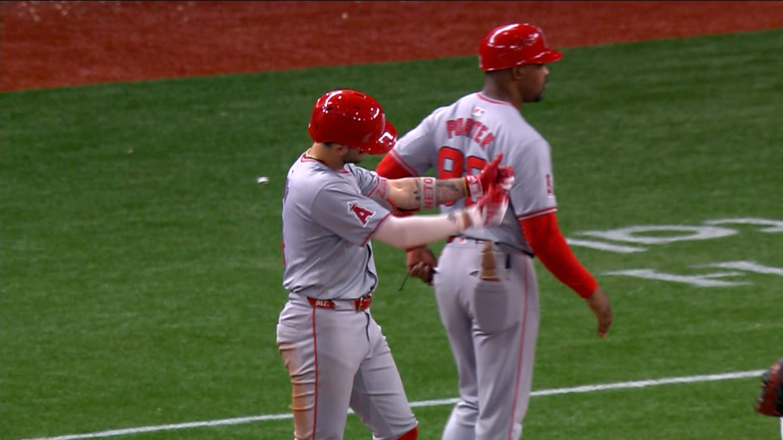 Zach Neto's go-ahead single | 04/16/2024 | MLB.com