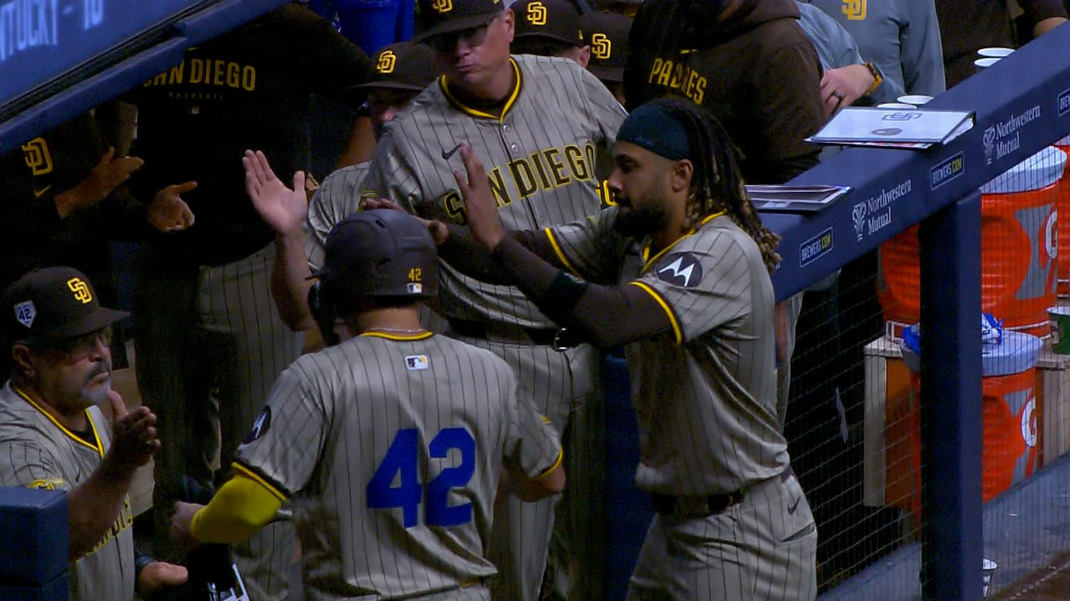 Padres score six runs in the 5th inning | 04/15/2024 | MLB.com