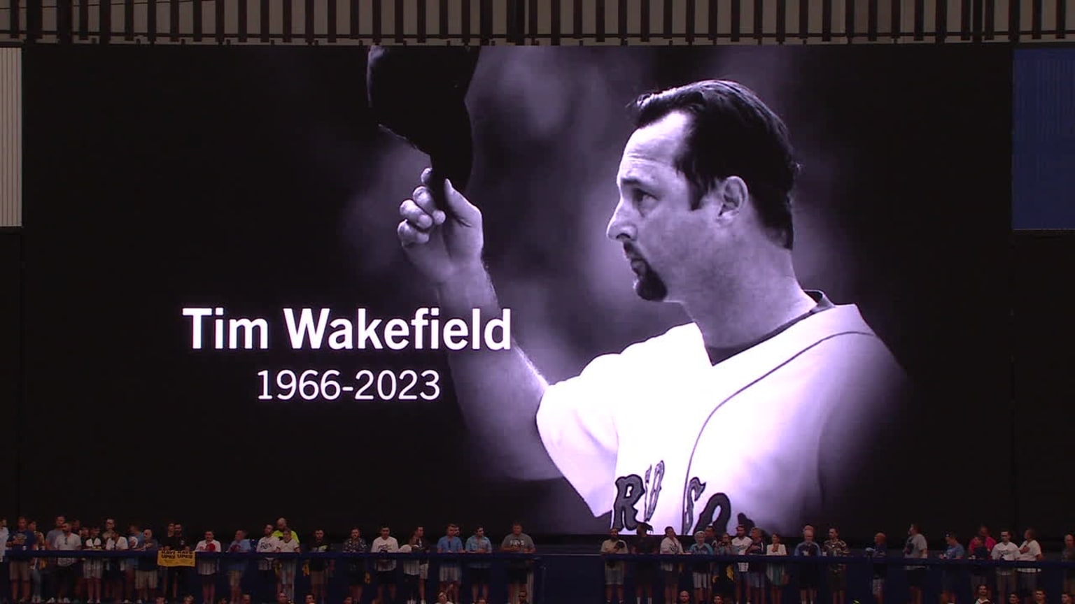 The Rays honor Tim Wakefield with a moment of silence | 10/03/2023 ...