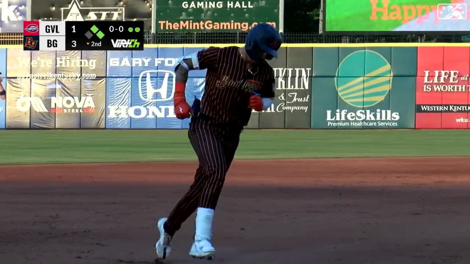 Brock Jones clobbers a three-run home run | 07/28/2023 | MLB.com