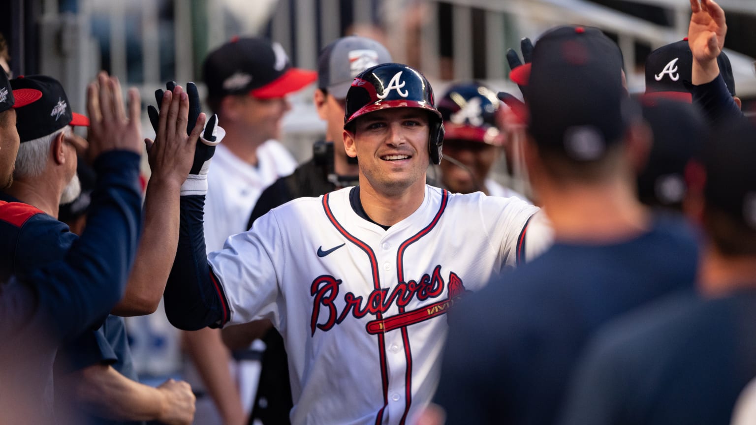 Austin Riley's two-run home run (6) | 04/21/2025 | MLB.com