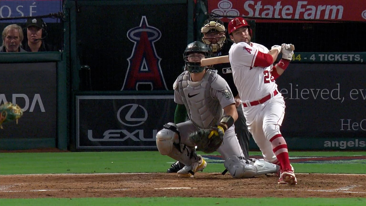 David Fletcher hooks an RBI single to left field | 09/29/2023 | Atlanta ...