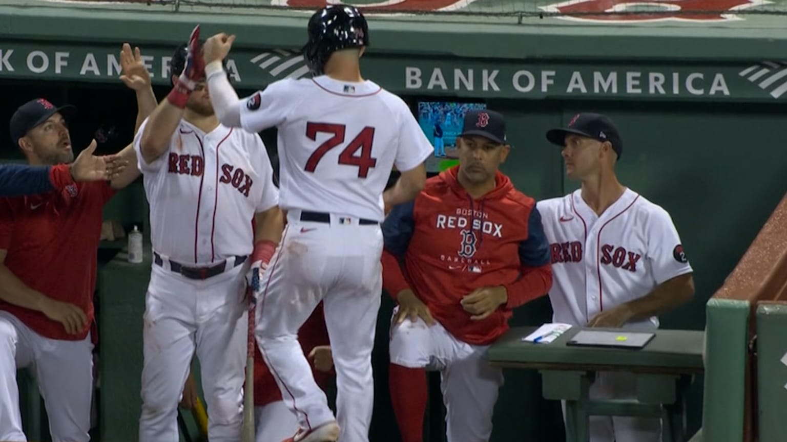 Connor Wong scores from third on wild pitch | 09/13/2022 | Boston Red Sox