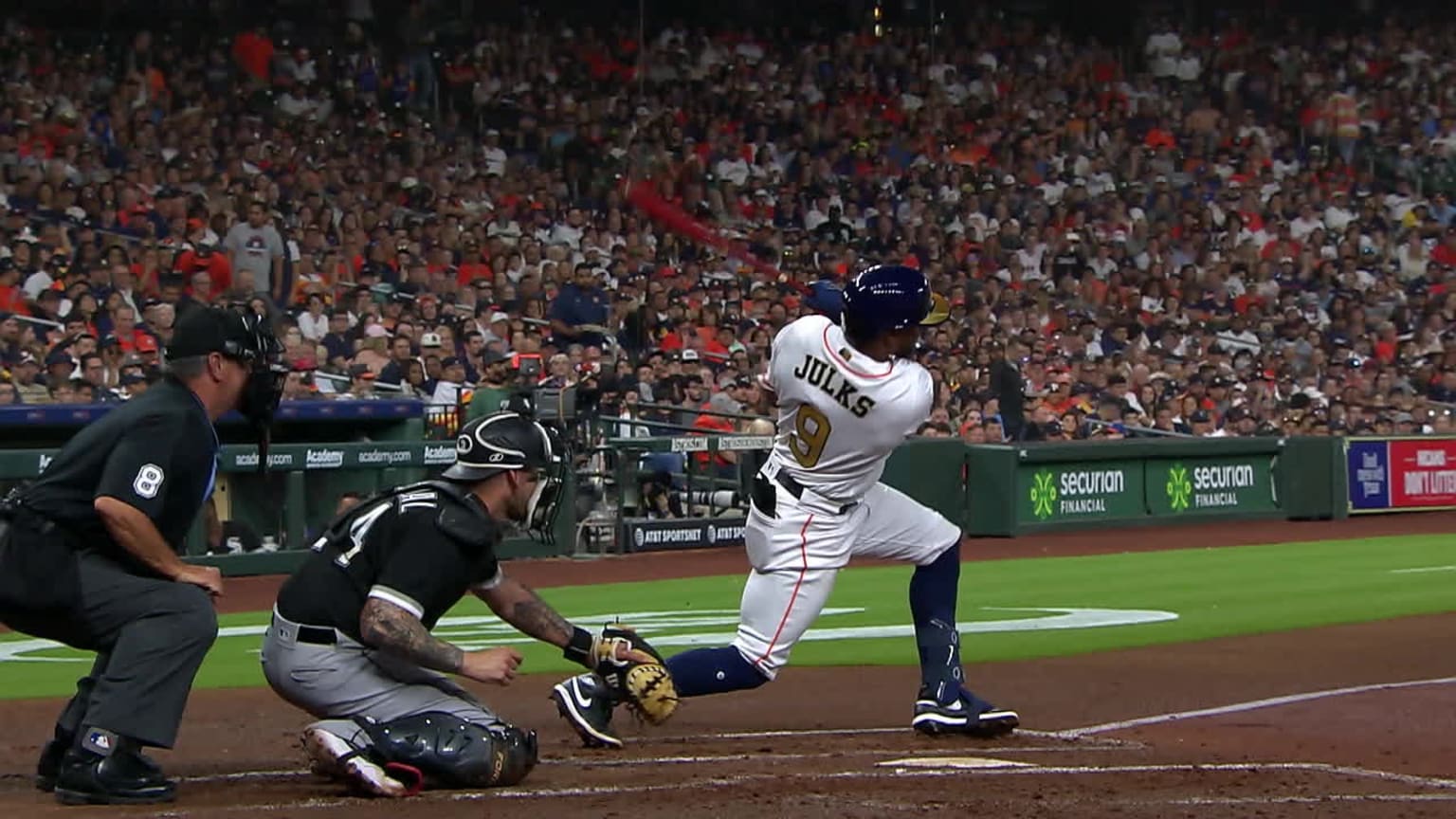 Corey Julks lines his first MLB hit to left field | 03/31/2023 ...