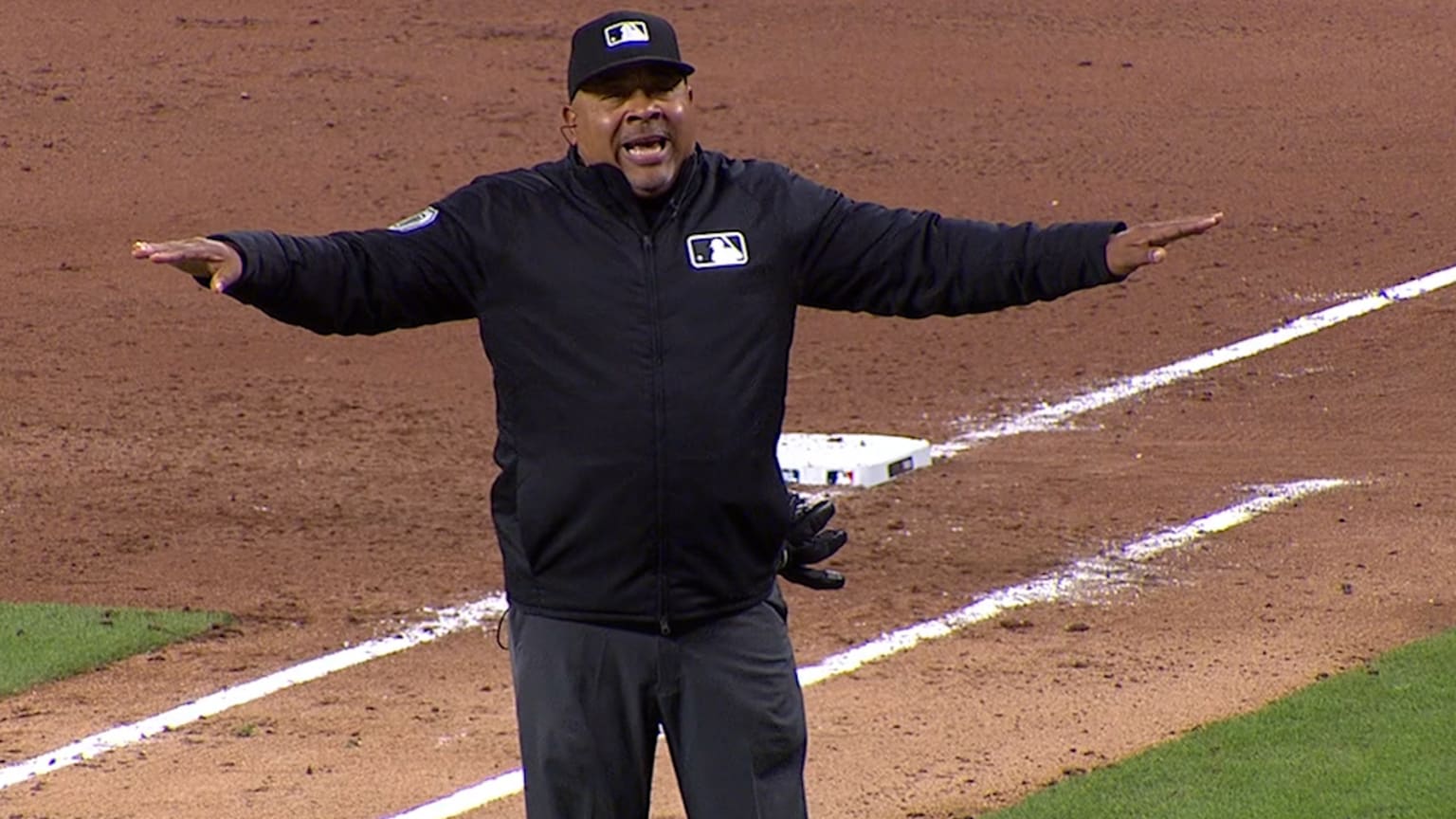 Gleyber Torres safe at second after review | 04/17/2025 | MLB.com