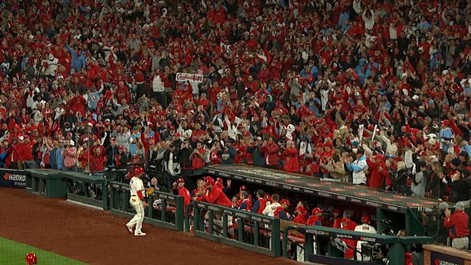 Yadier Molina singles to center in final career AB | 10/08/2022 | MLB.com