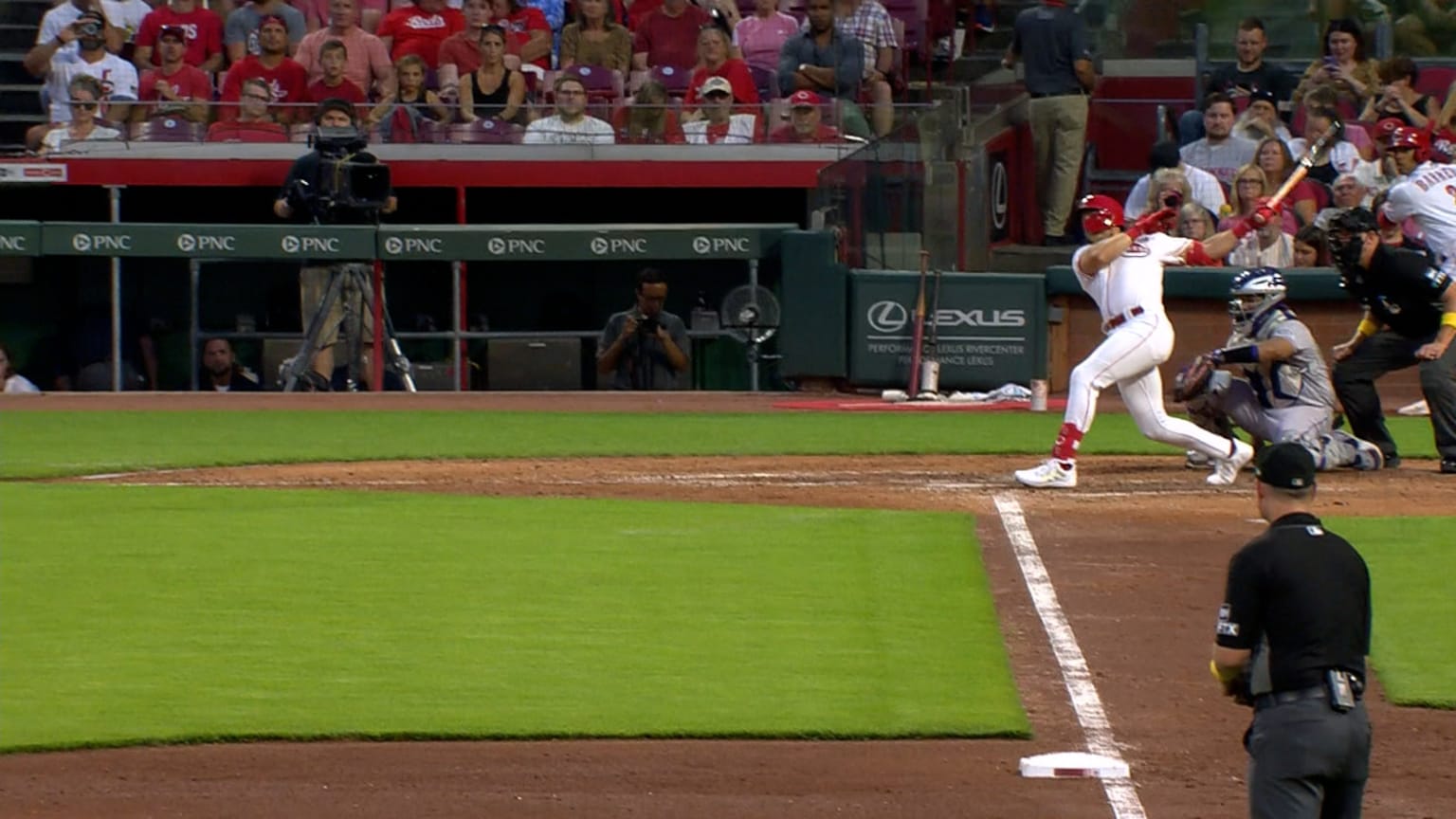Spencer Steer hits epic solo homer run in MLB debut | 09/02/2022 | Cincinnati Reds
