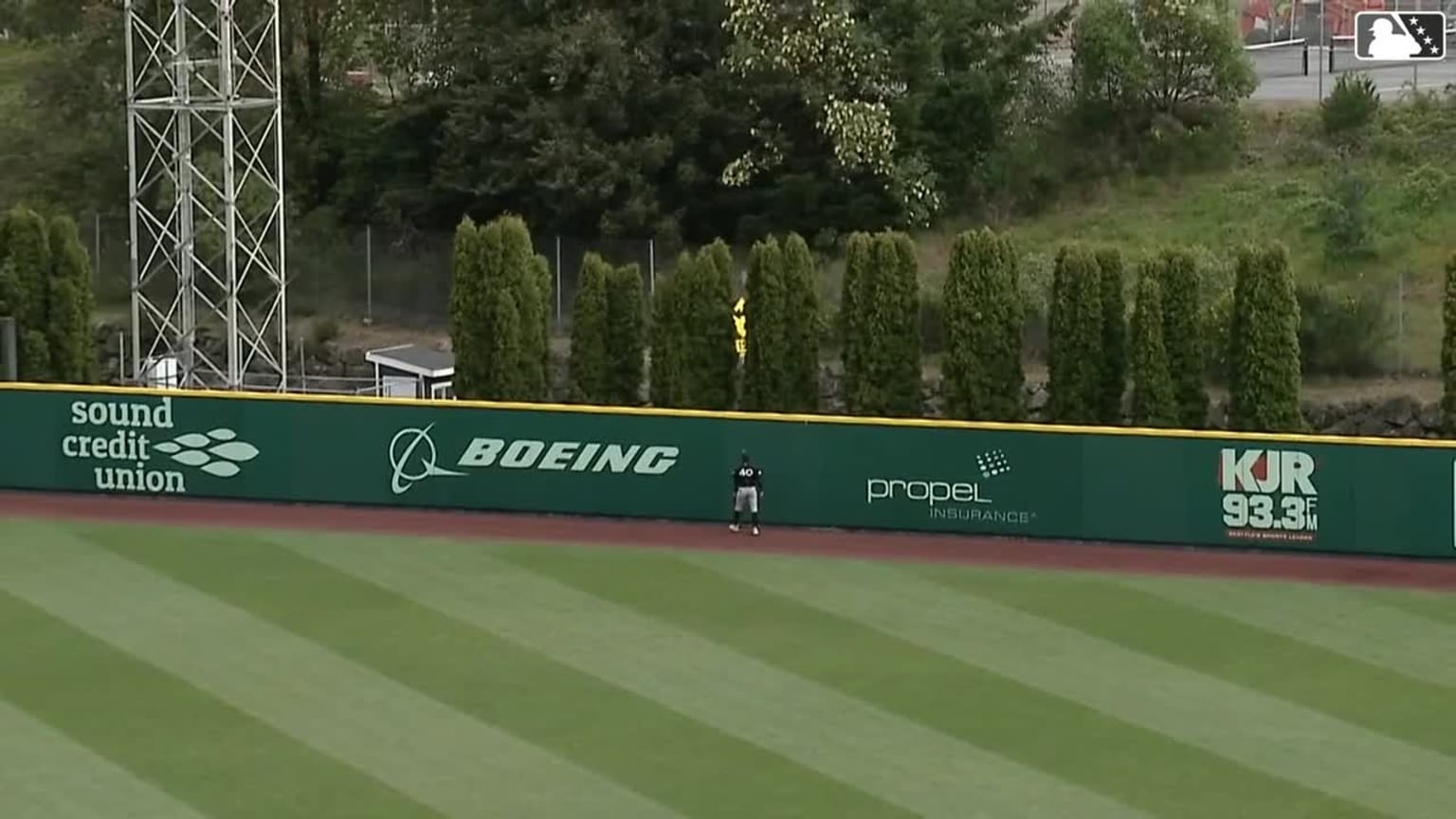 Blake Hunt's second home run of the day | 04/28/2024 | Seattle Mariners