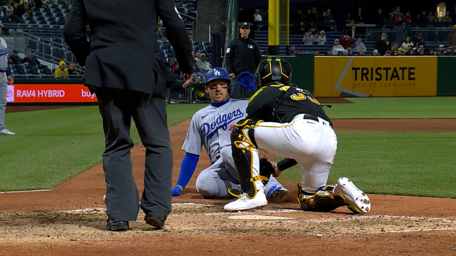 Pirates nab Trayce Thompson at home in the 9th | 04/25/2023 ...