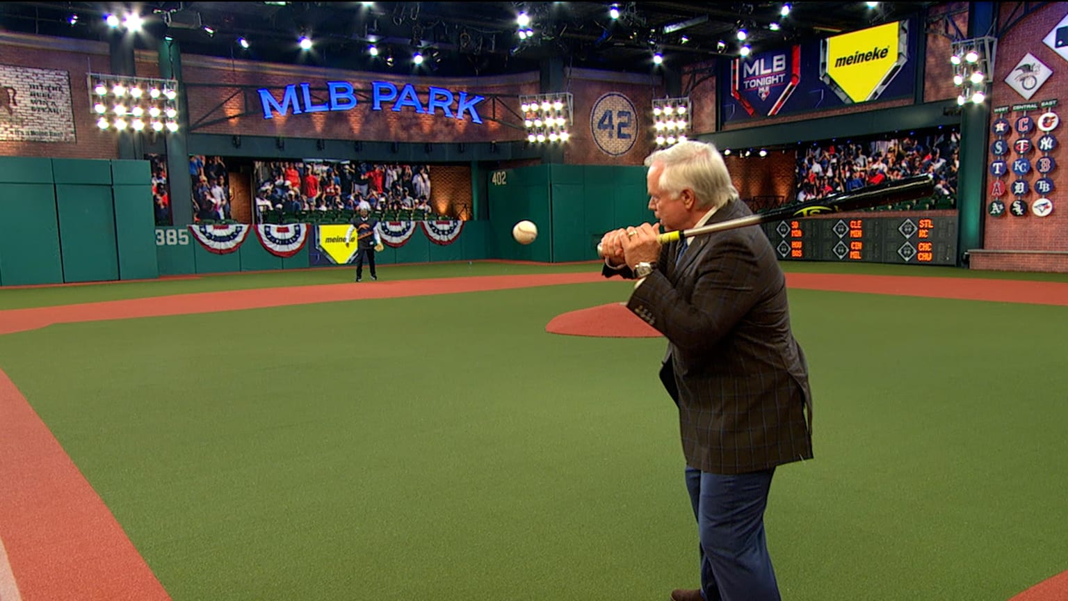 Harold and Buck discuss playing the hot corner | 08/10/2024 | Houston ...