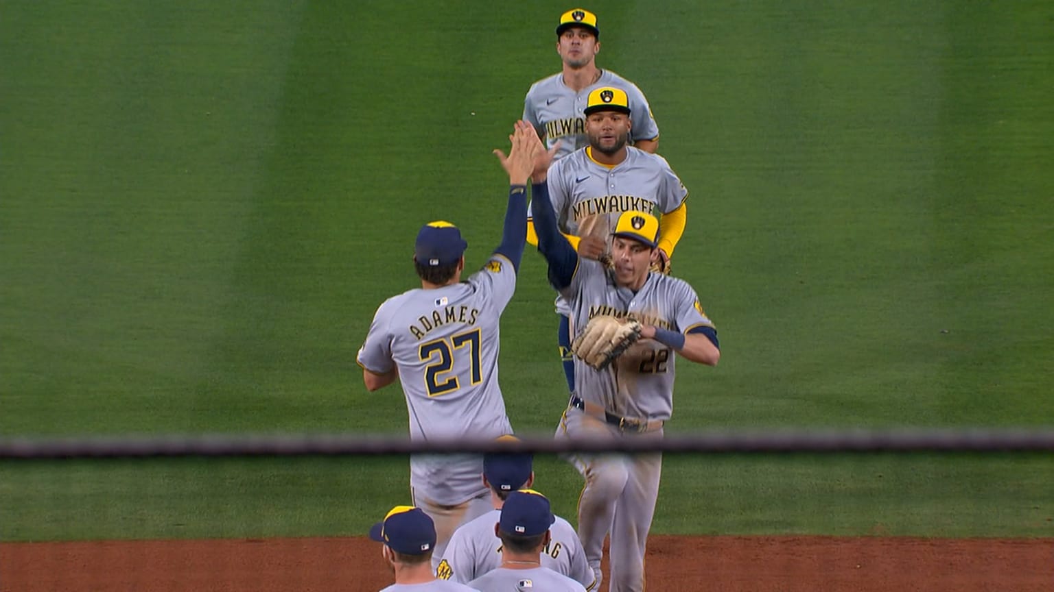 Trevor Megill seals the win | 06/19/2024 | Milwaukee Brewers