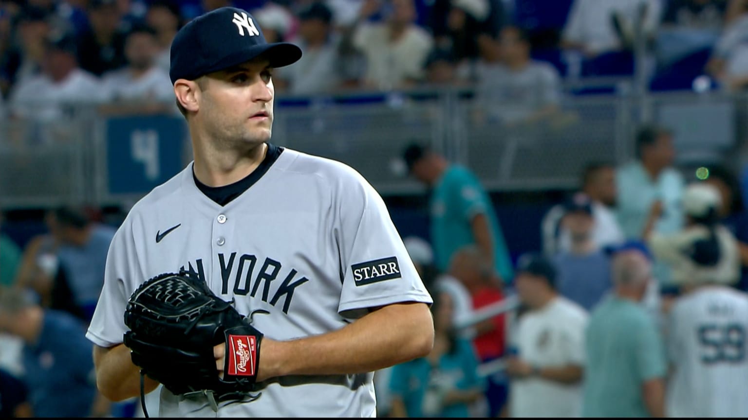 Jake Bird strikes out Hernandez in debut for Yankees | 08/01/2025 | New ...