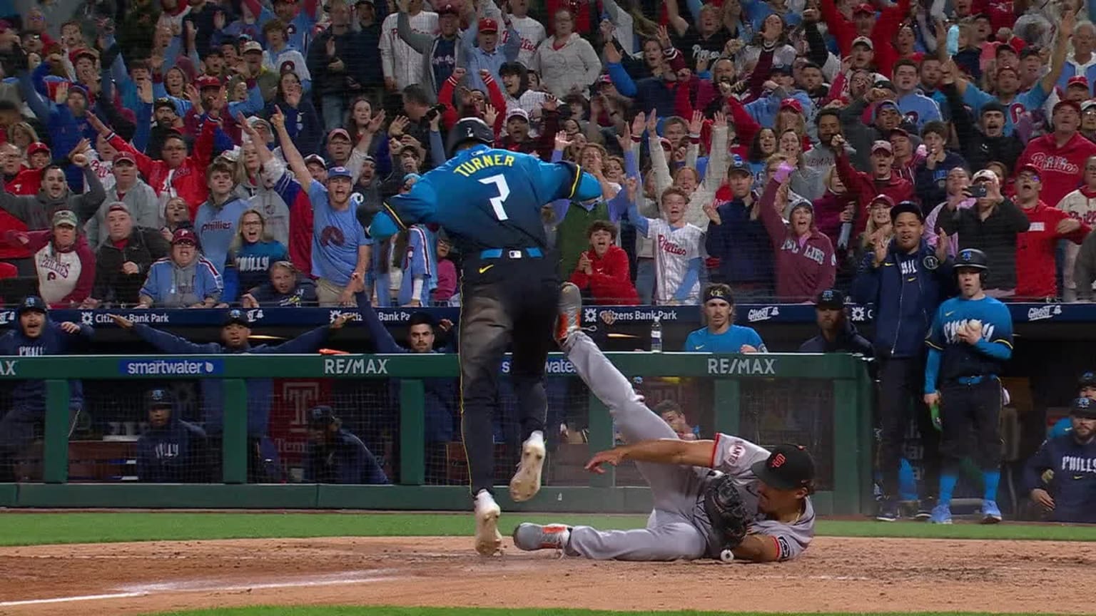 Trea Turner exits with apparent hamstring injury | 05/03/2024 ... Trea Turner exits with apparent hamstring injury | 05/03/2024 ...