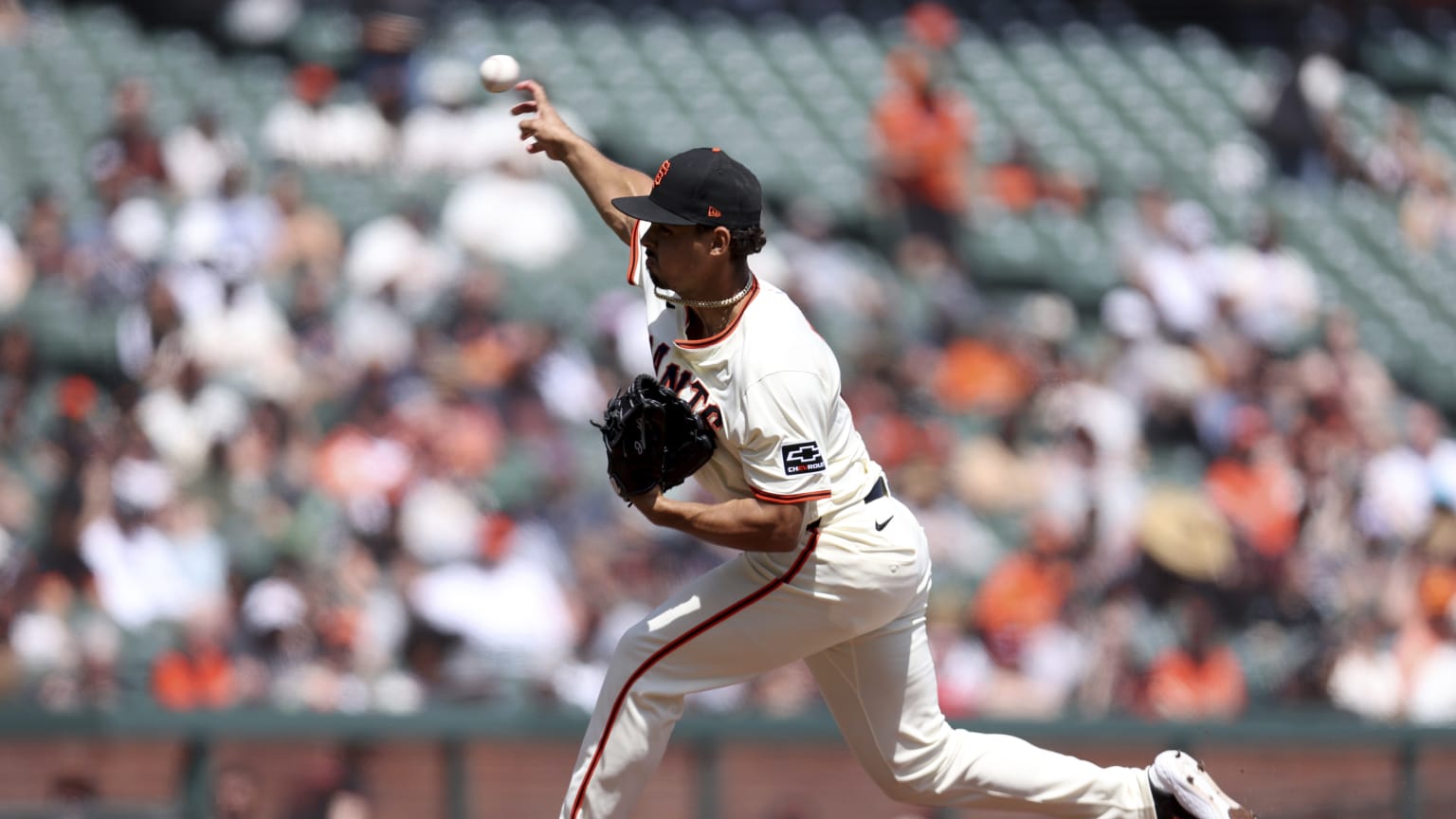 Jordan Hicks sets down two Nationals | 04/10/2024 | MLB.com