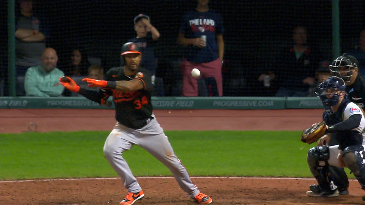 Hicks rips a go-ahead two-run double in the 9th | 09/22/2023 | MLB.com