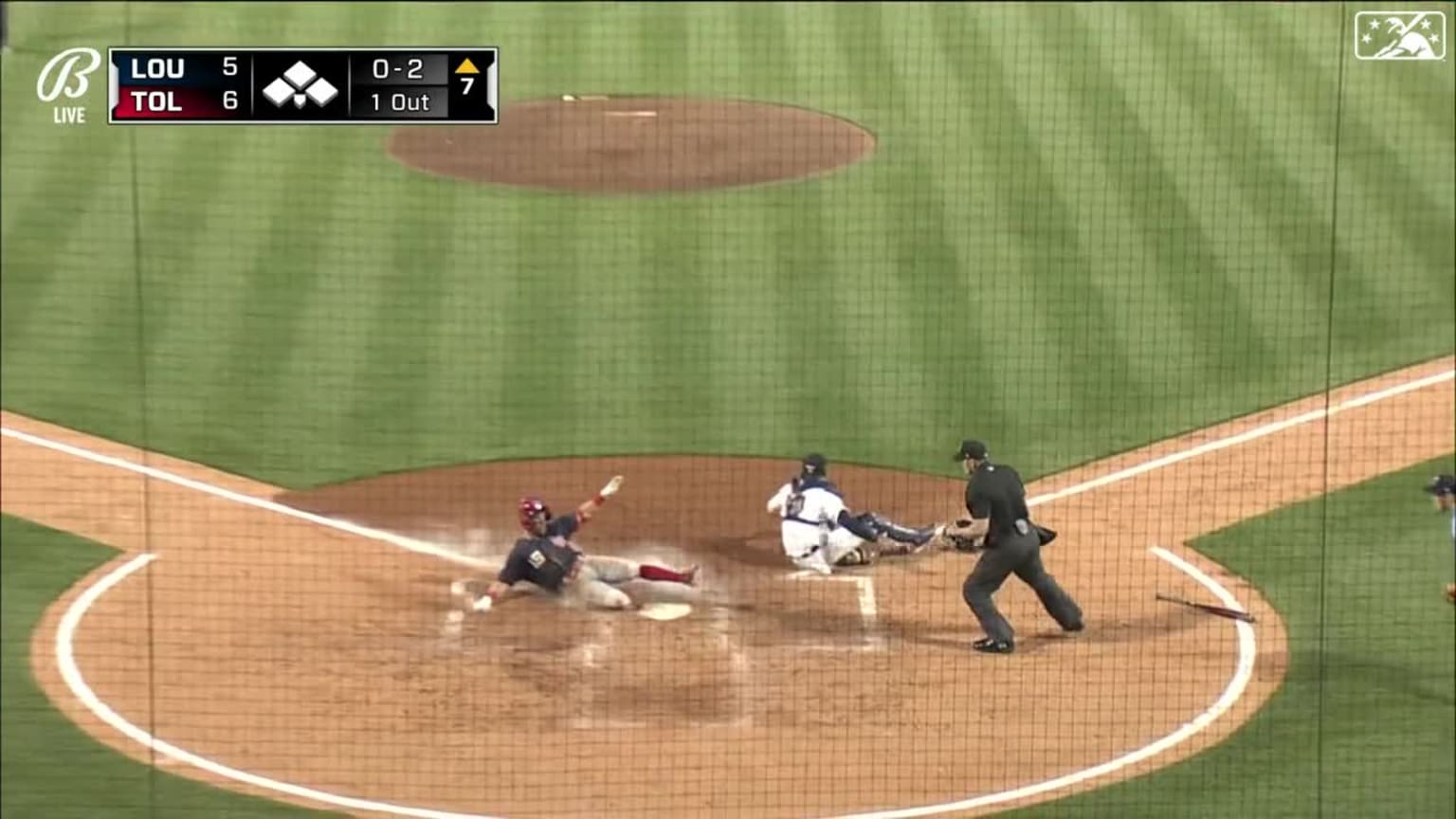 Matt McLain slams an inside-the-park home run | 04/14/2023 | Cincinnati ...