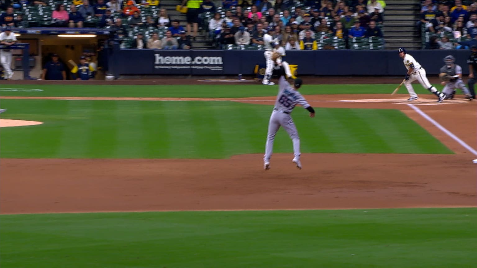 Groshans makes a jumping catch to nab Renfroe | 09/29/2022 | Miami Marlins