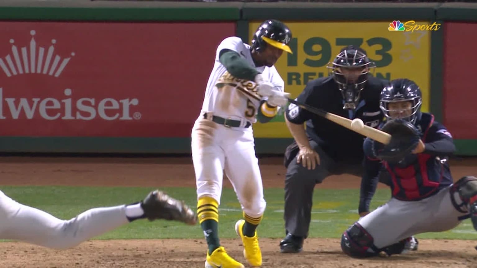 Tony Kemp pega el hit del gane para los Atléticos | 04/04/2023 ...