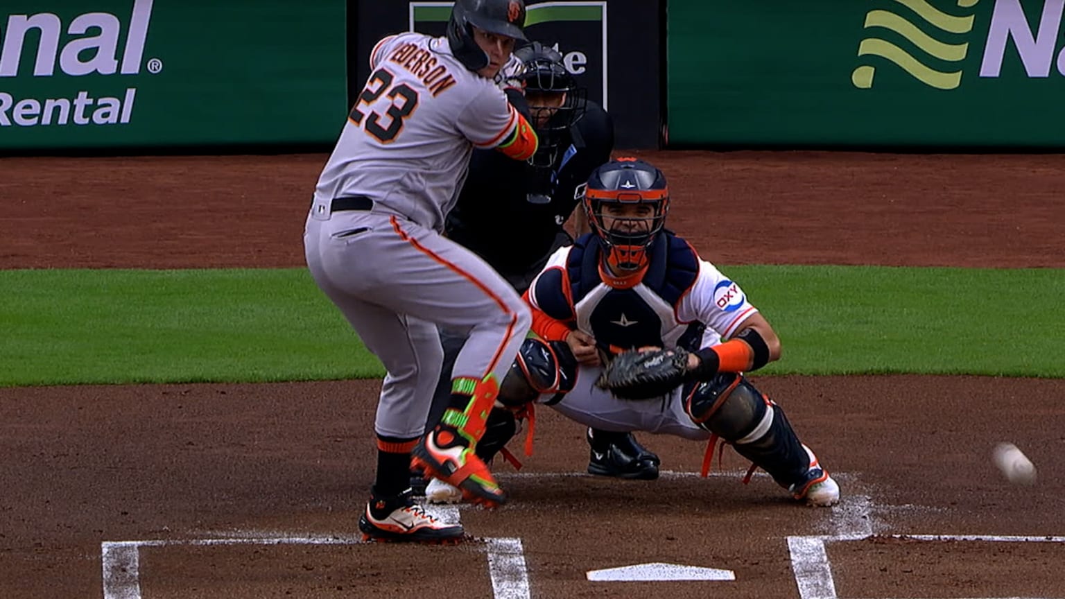 Joc Pederson serves a bloop RBI single to left field | 05/02/2023 | San ...