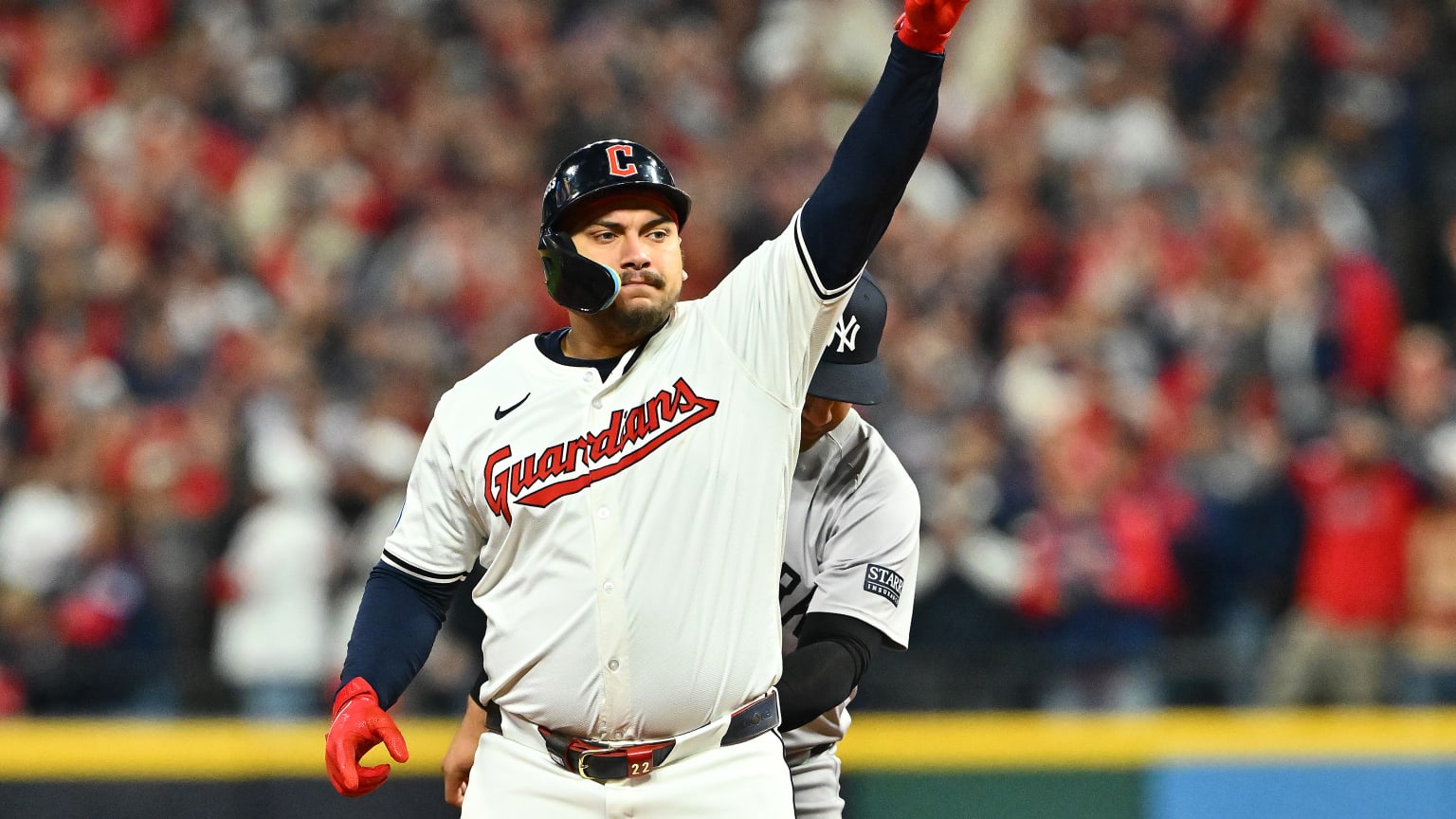 Josh Naylor pega doble de dos carreras | 18/10/2024 | Lasmayores.com