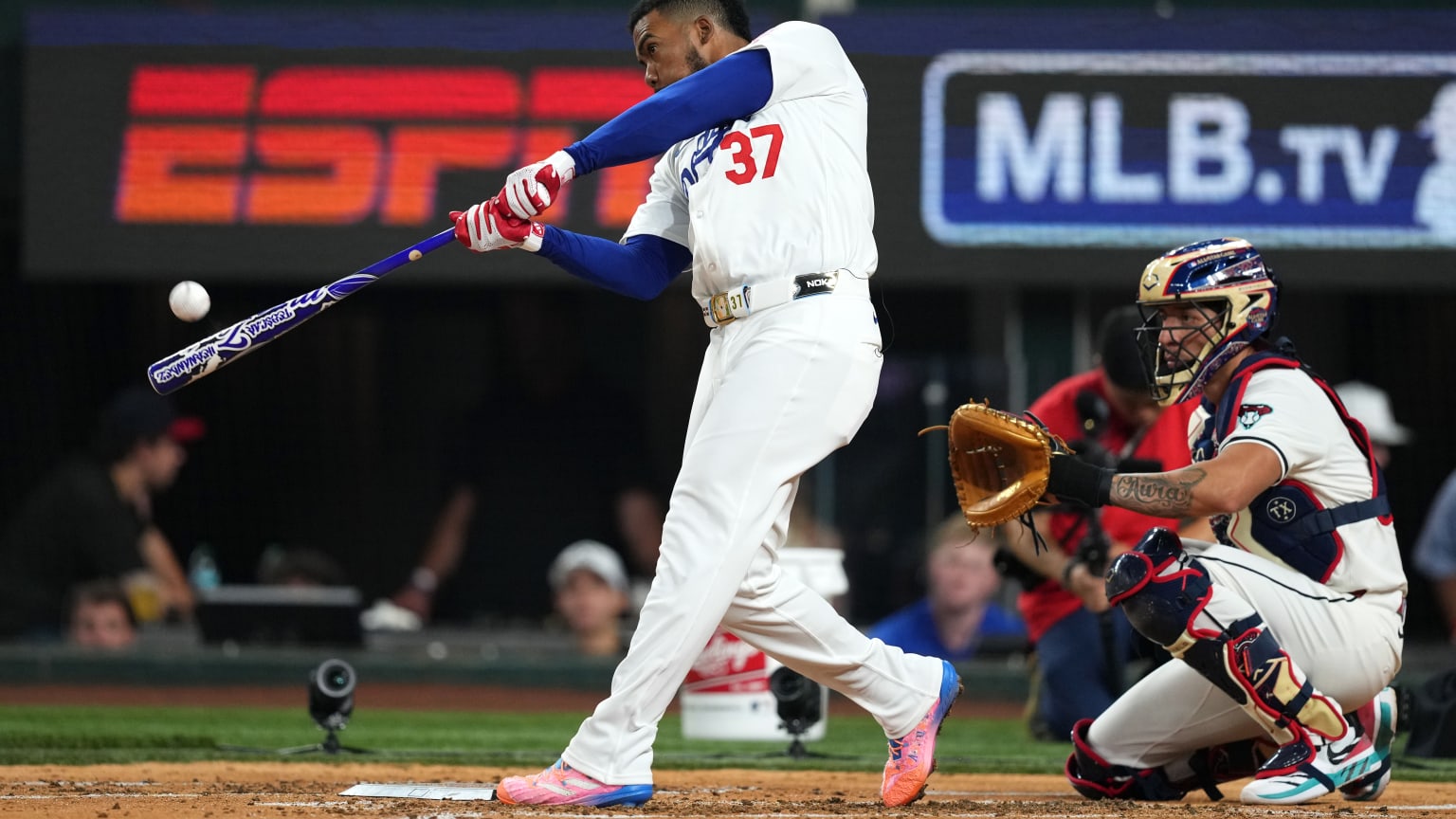 Teoscar Hernández's great Home Run Derby performance | 07/16/2024 | New ...