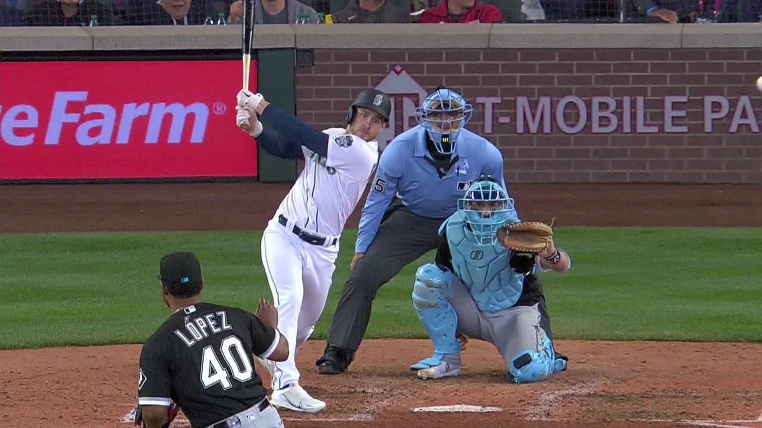 Jarred Kelenic rips a three-run triple | 06/18/2023 | Seattle Mariners