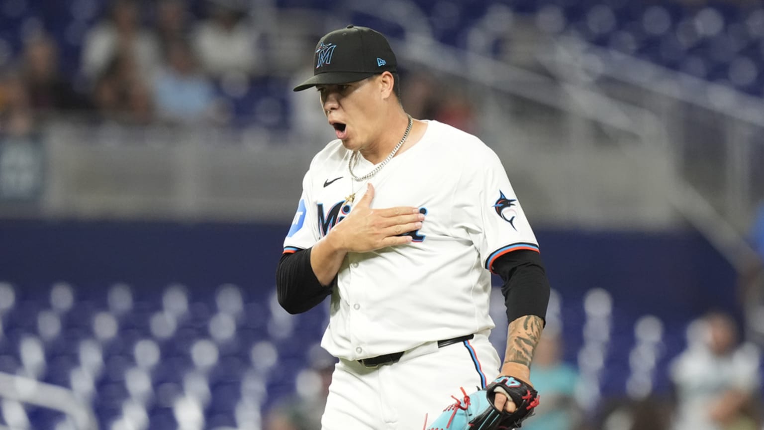 Anthony Maldonado picks up his first career save | 05/01/2024 | MLB.com