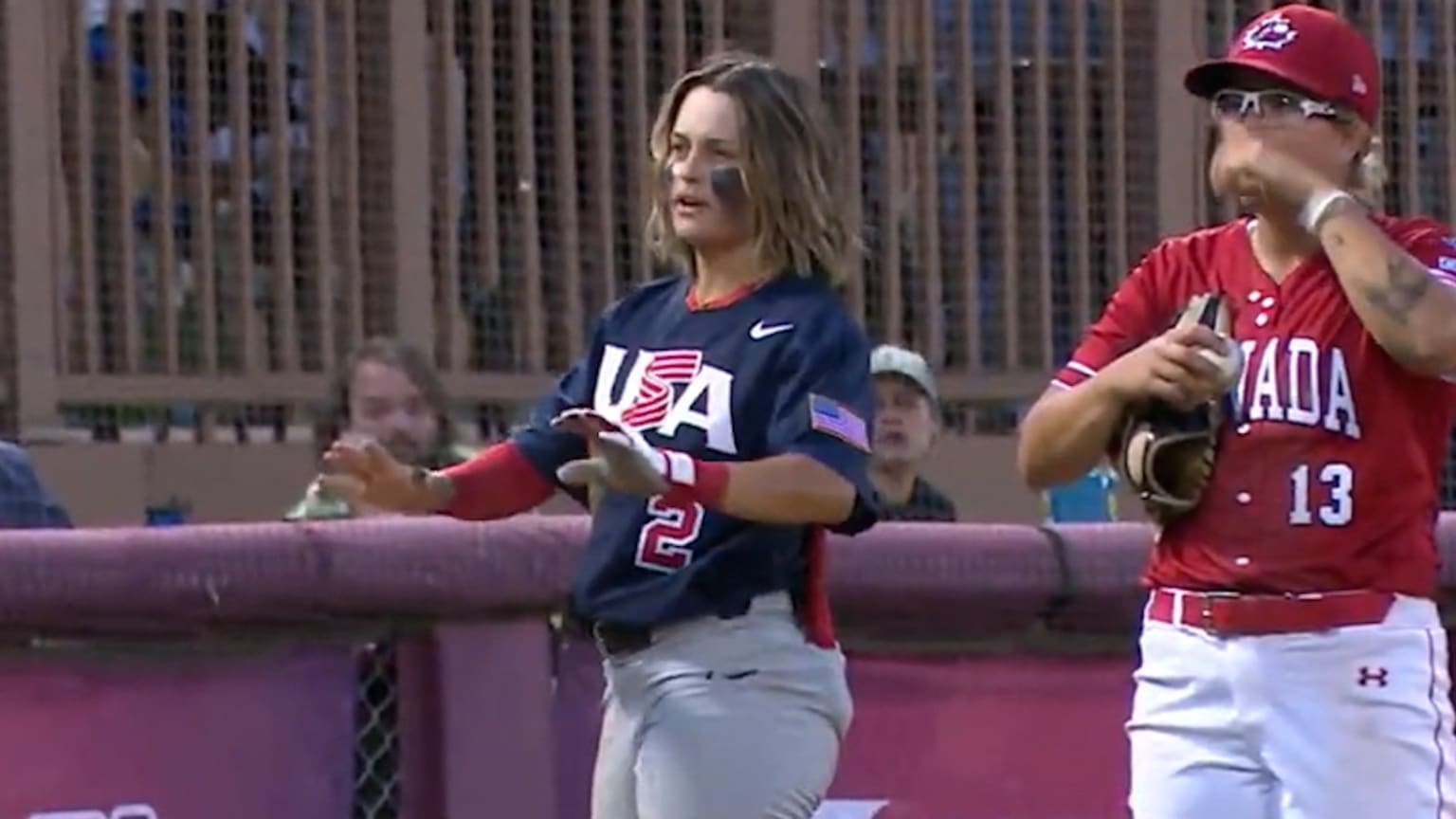 Danae Benites swats a triple in the top of the 4th | 08/11/2023 | MLB.com