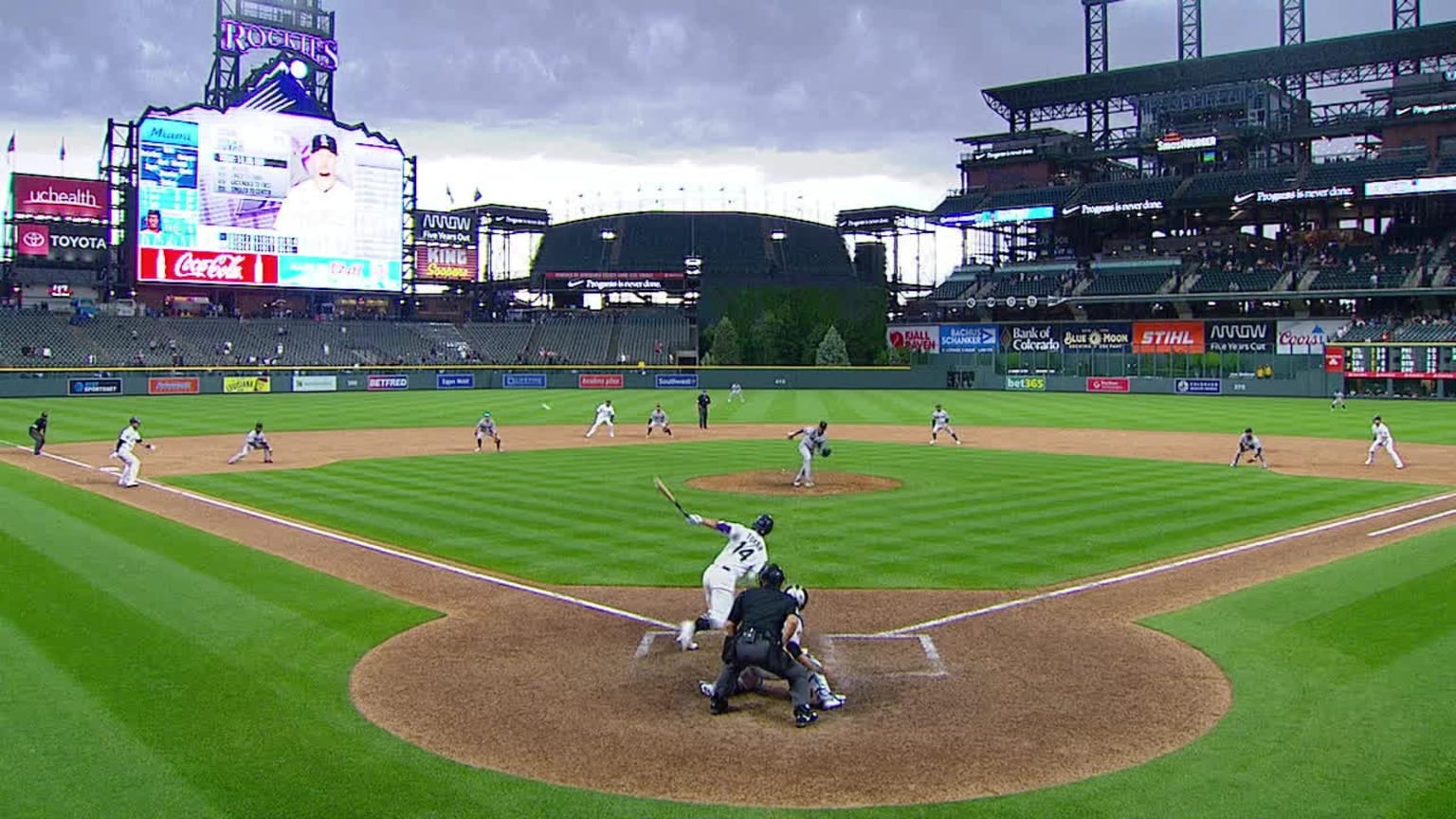 Ezequiel Tovar da hit de oro | 25/05/2023 | Lasmayores.com