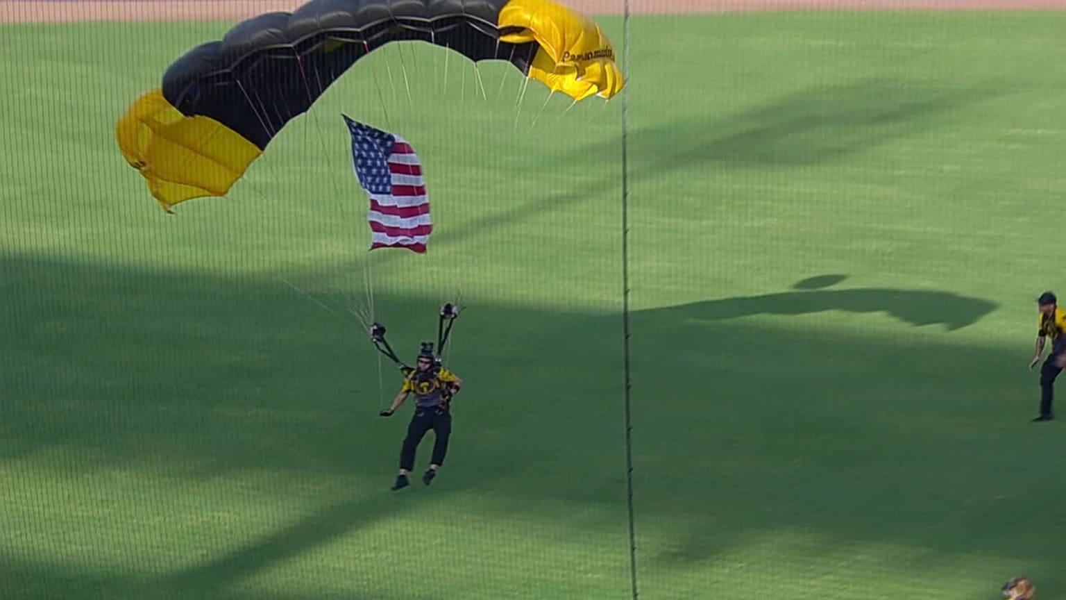 Rear Admiral Curt Renshaw throws out first pitch | 05/26/2025 | MLB.com