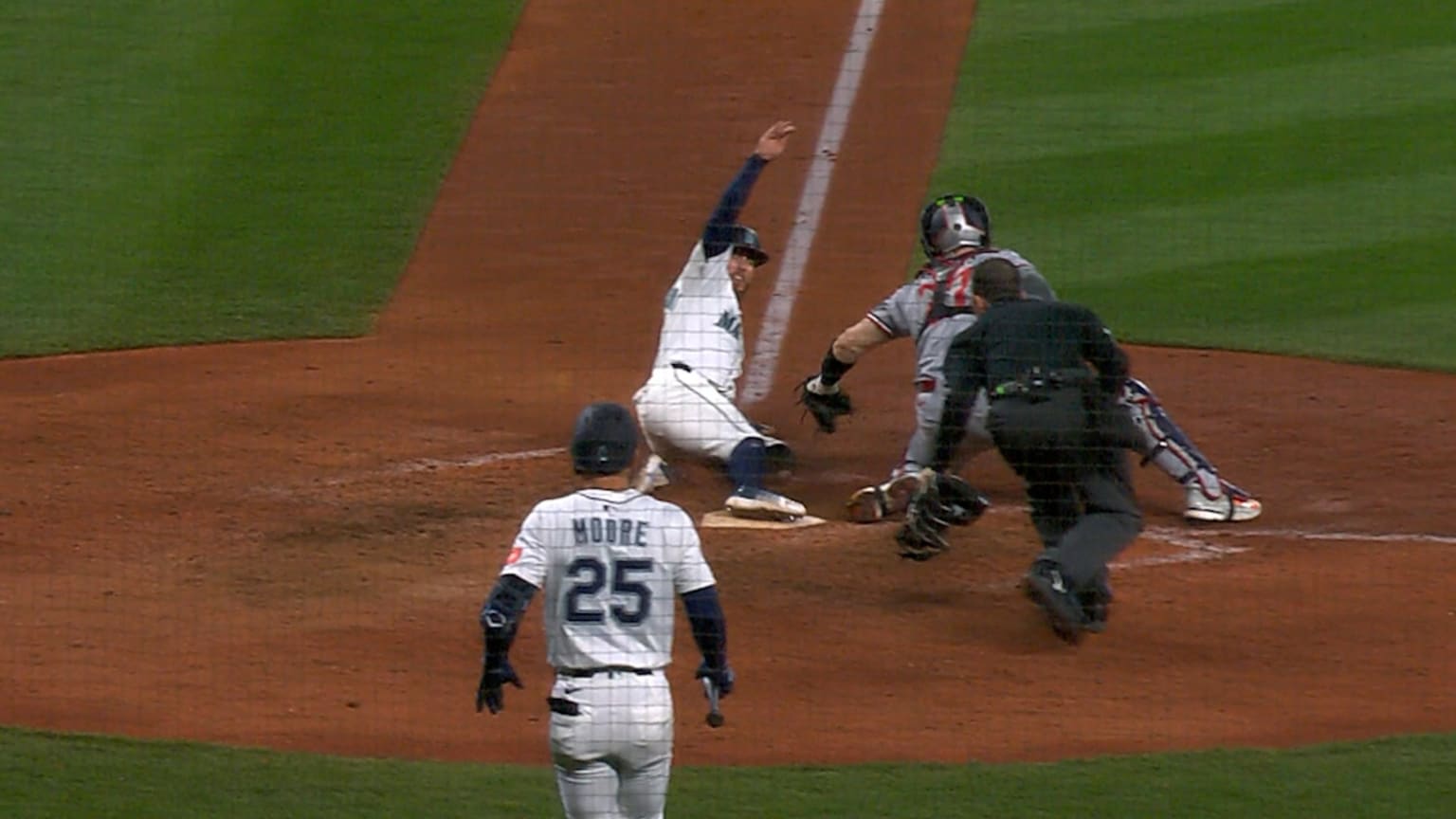 Mariners walk it off after review | 05/31/2025 | New York Mets