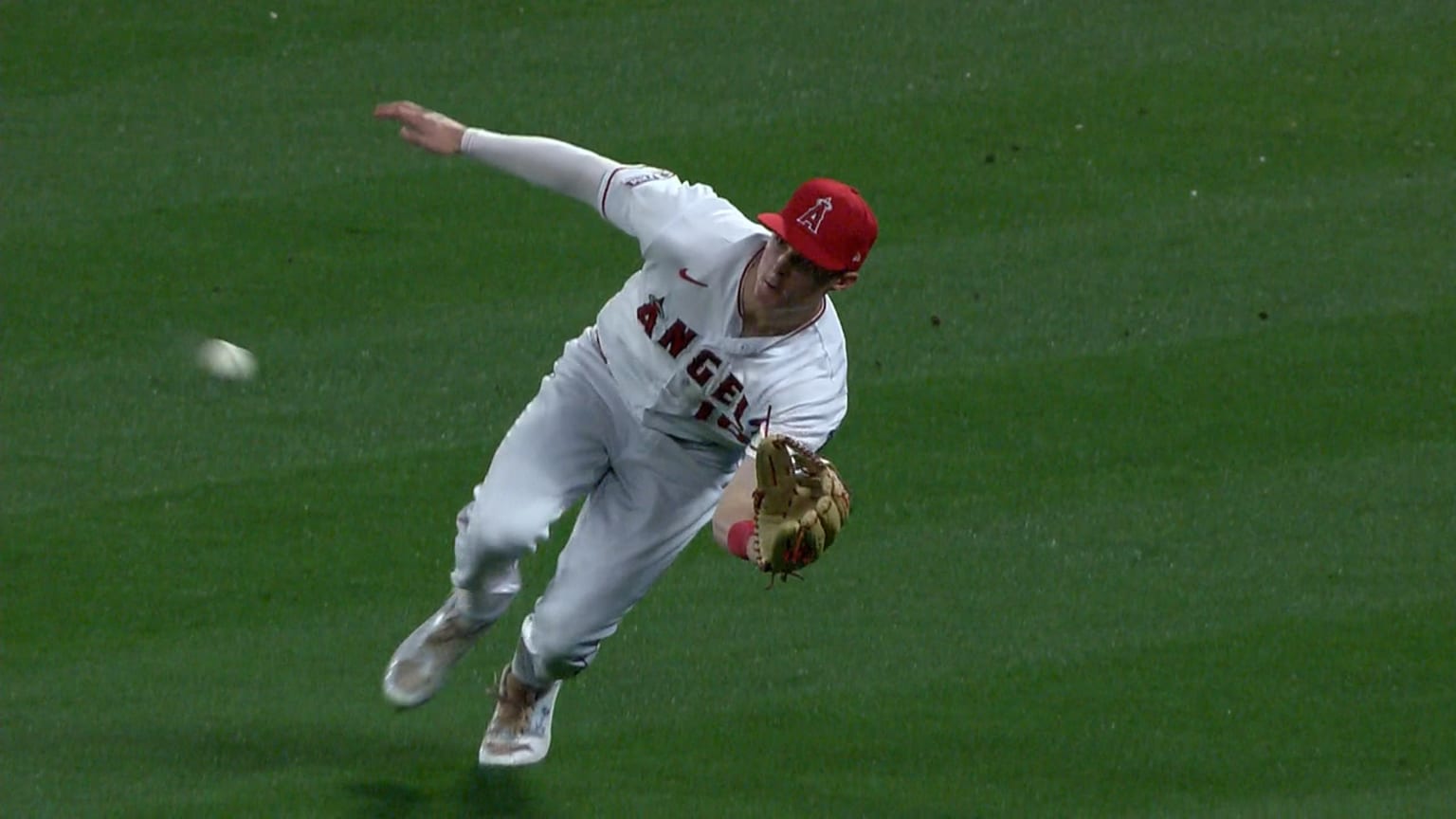 Mickey Moniak makes a sliding catch in right | 06/07/2023 | Los Angeles ...