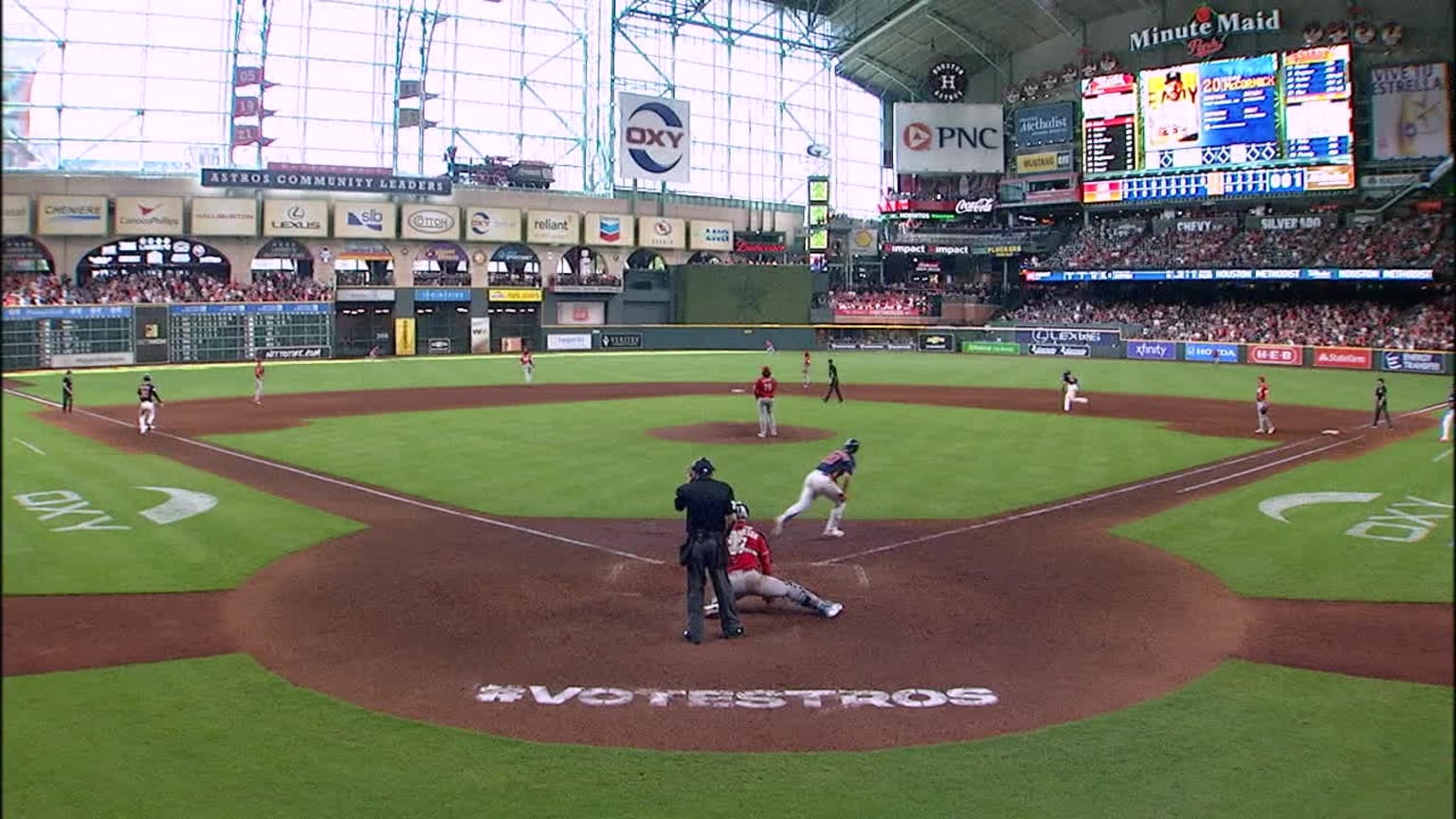 Chas McCormick laces a game-tying single to left | 06/18/2023 | Houston ...