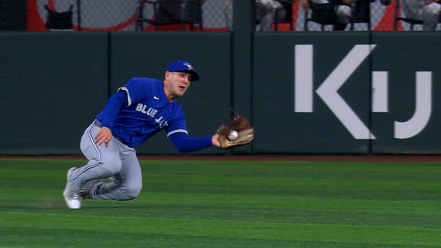Daulton Varsho's sliding catch | 05/27/2025 | Toronto Blue Jays