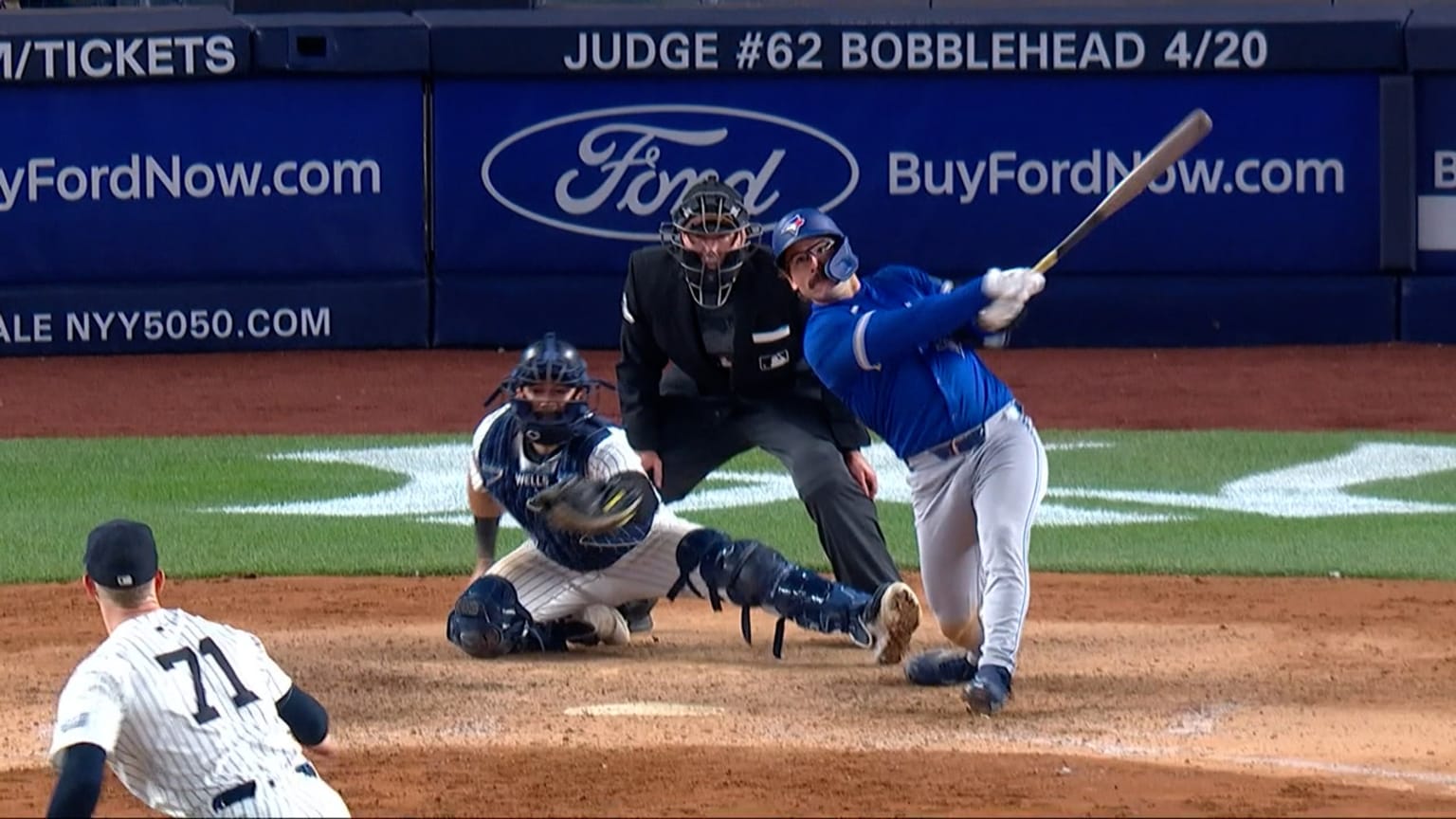 Davis Schneider's RBI double | 04/06/2024 | Toronto Blue Jays