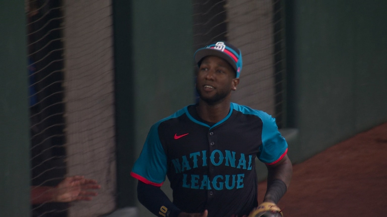 Jurickson Profar's leaping grab in the All-Star Game | 07/16/2024 | San ...