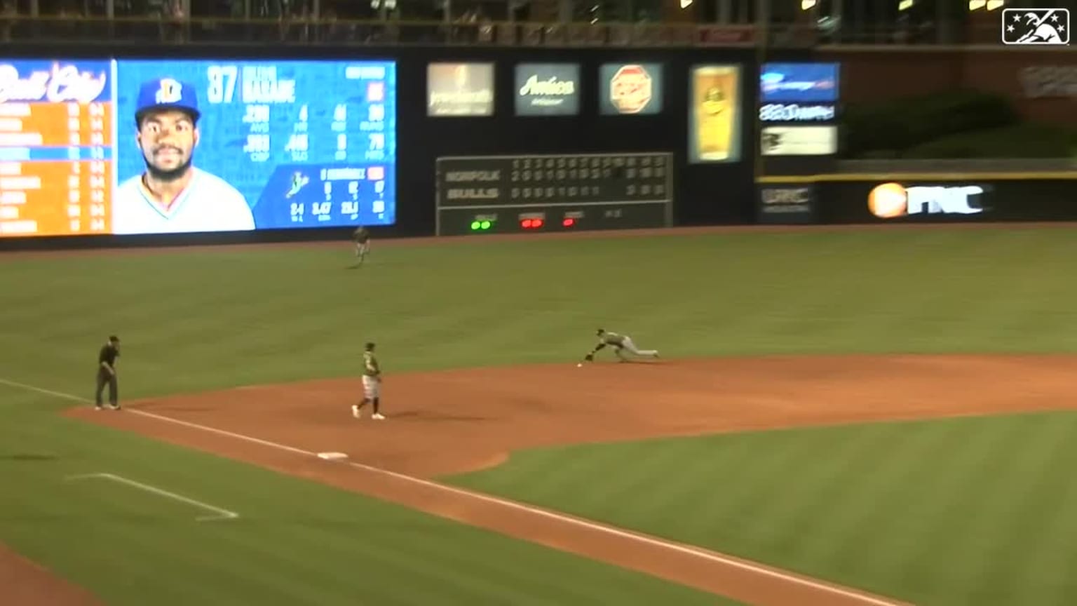 Joey Ortiz makes a diving stop at shortstop | 07/06/2023 | MLB.com