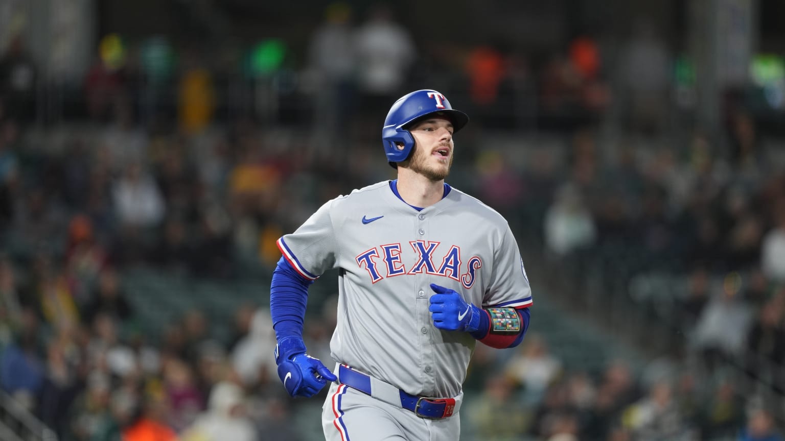 Jonah Heim's solo home run (4) | 04/24/2025 | MLB.com