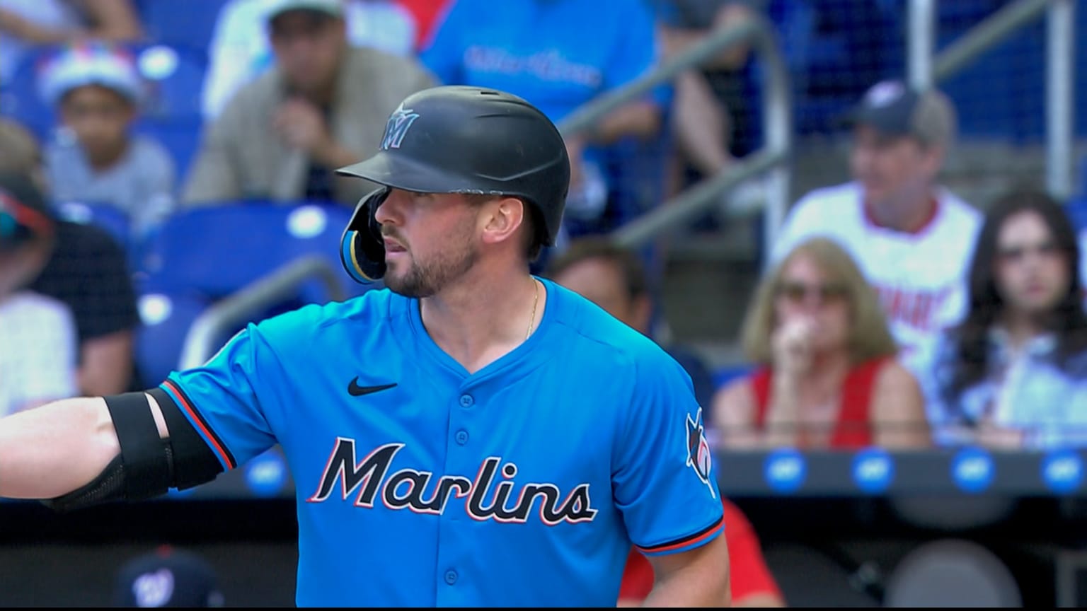 Liam Hicks' sac fly | 04/13/2025 | MLB.com