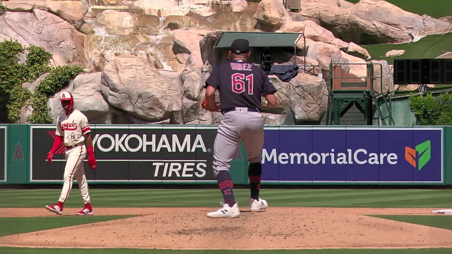 Tanner Bibee balks twice to set up a scoring chance | 09/10/2023 | Los ...