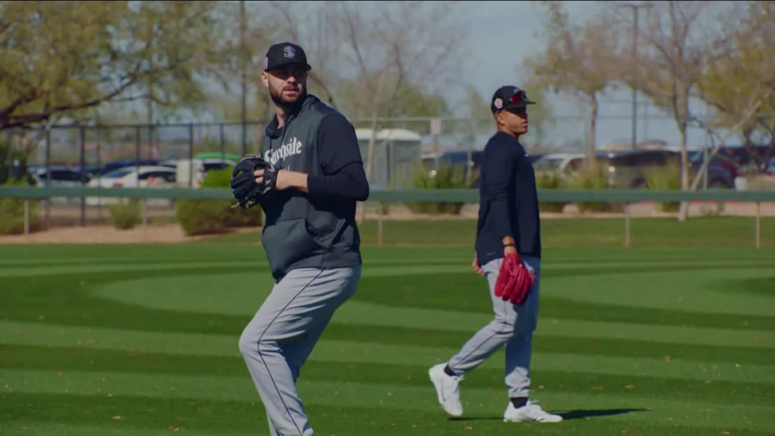 Nelson and Alonso talk to Giolito at White Sox camp | 02/25/2023 ...