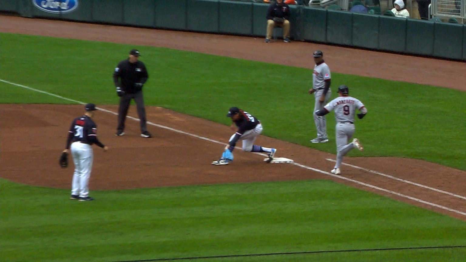Twins turn two in the 4th | 05/21/2025 | Minnesota Twins