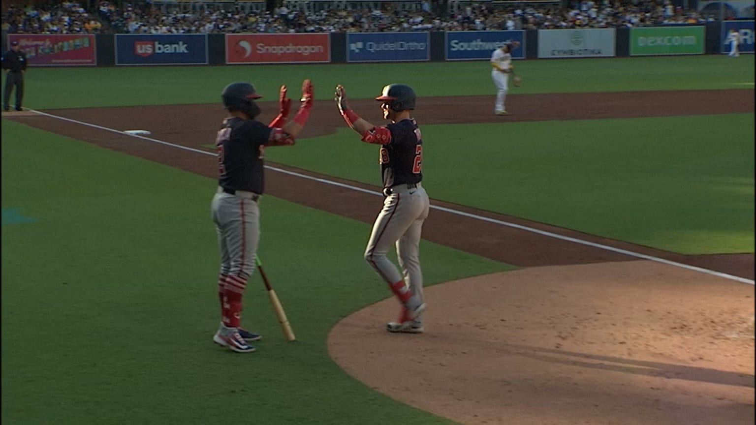 Lane Thomas crushes a solo homer to left-center field | 06/24/2023 ...