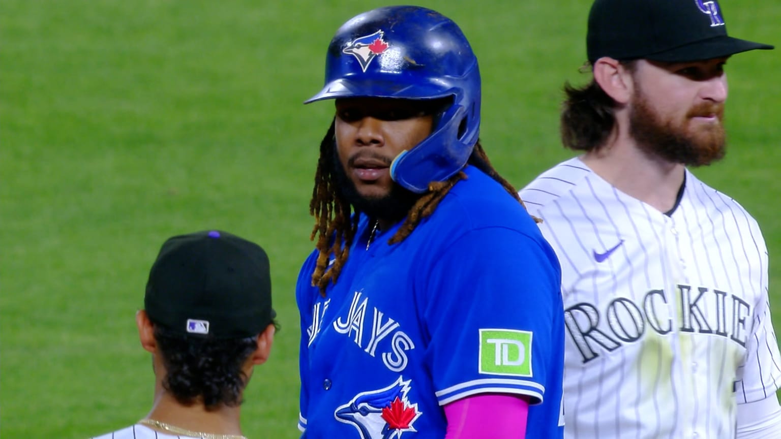 Guerrero Jr. rips an RBI double down the line | 09/01/2023 | Toronto ...