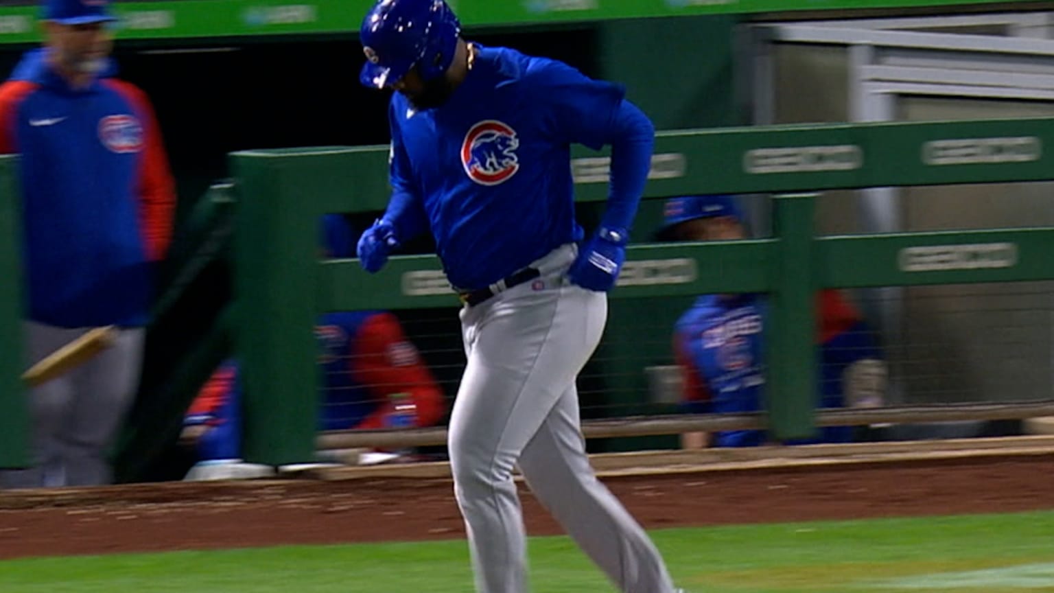 Reyes' RBI walk makes it 4-3 in the 6th inning | 09/23/2022 | Chicago Cubs