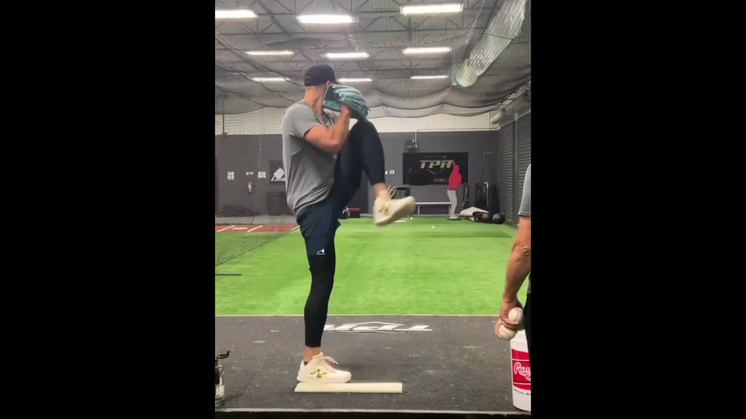 Check out Joey Gallo the PITCHER'S first bullpen | 05/02/2025 | MLB.com