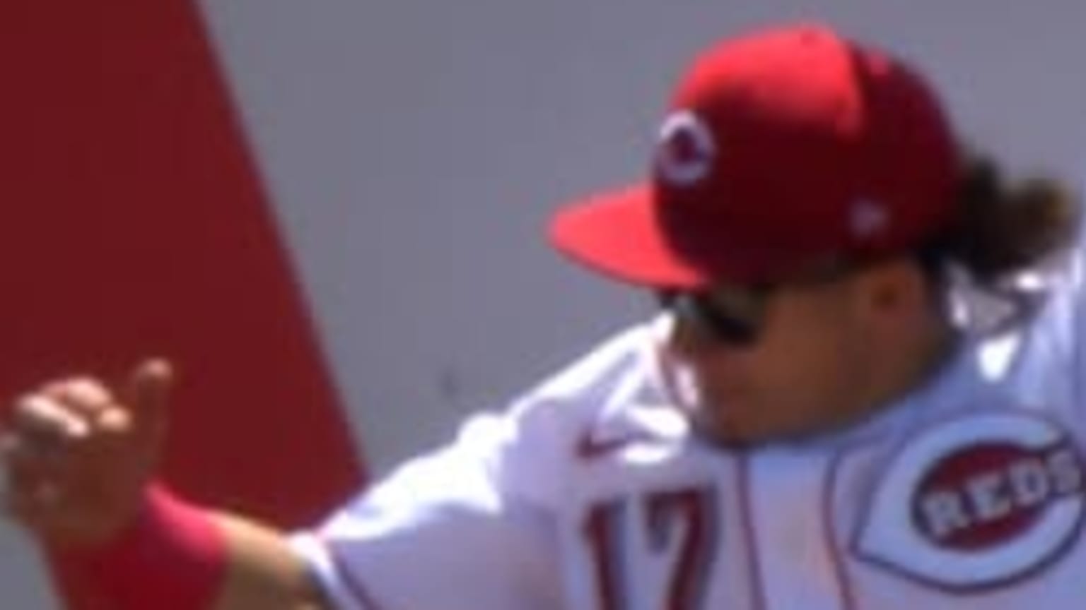 Stuart Fairchild collides with wall after grab | 08/20/2023 ...